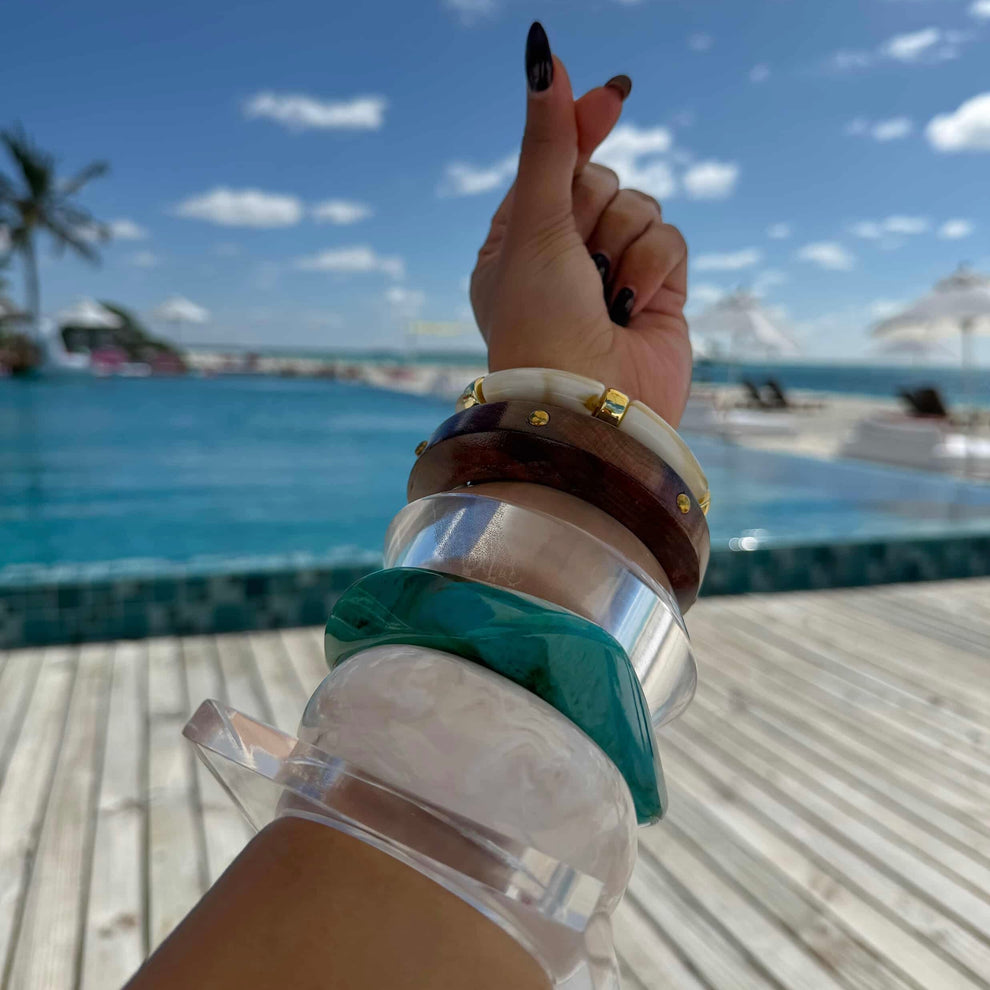 Krystal Resin & Wooden Stack – A Little Extra
