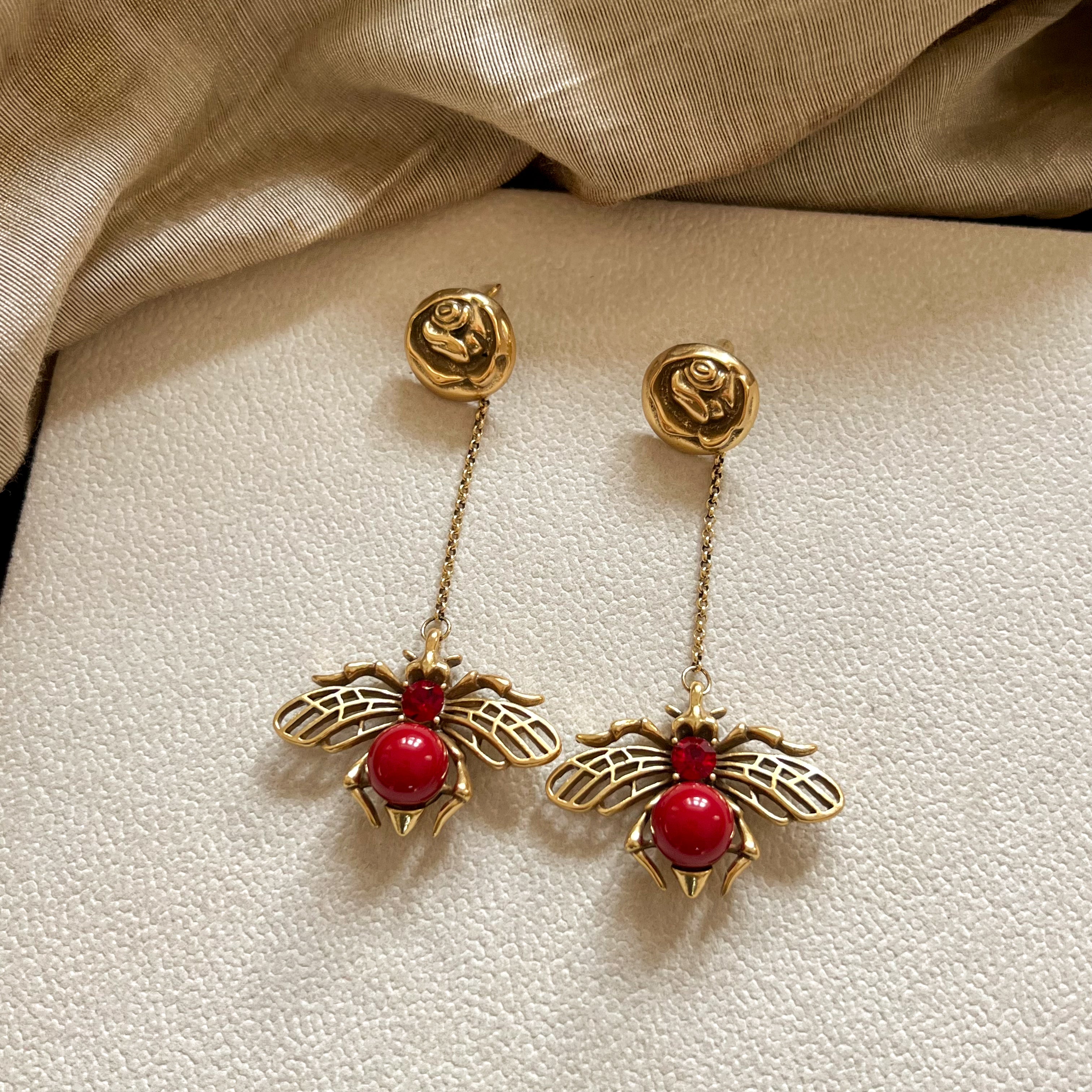 Rogue Bee Rouge Danglers – A Little Extra