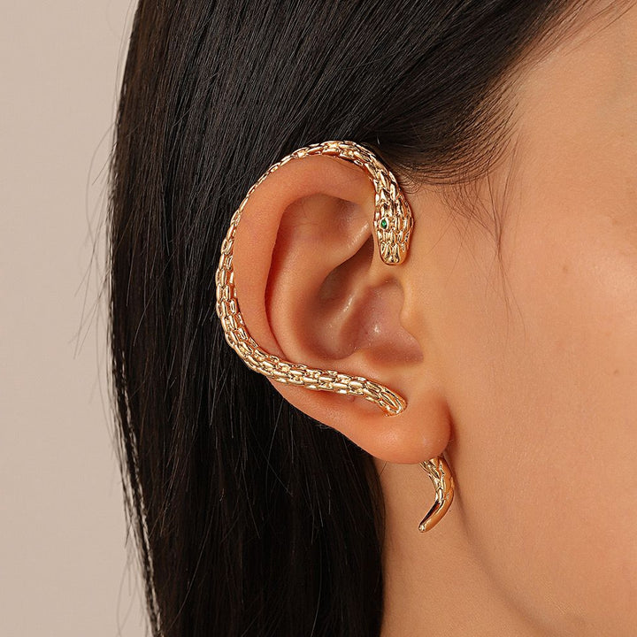 Ear Cuff – A Little Extra